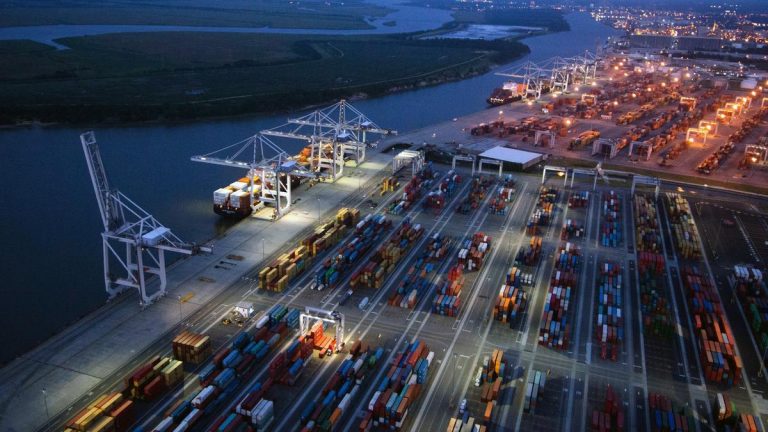 International Shipping Heavy Equipment & Machinery | Freightplus